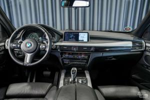 Black BMW X5 2018 in Marijampole, with an engine capacity of 3.00 L and mileage of 298 thousand km for 22950 €, photo 24 on AUTOMOTO.COM.LV