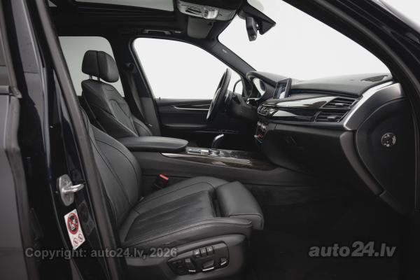 Melns BMW X5 2018 Tartu, ar dzinēja tilpumu 3.00 L un nobraukumu 148 tūkst. km par 28400 €, foto 8 vietnē AUTOMOTO.COM.LV