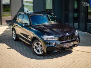 Black BMW X5 2018 in Marijampole, with an engine capacity of 3.00 L and mileage of 200 thousand km for 26450 €, photo 4 on AUTOMOTO.COM.LV