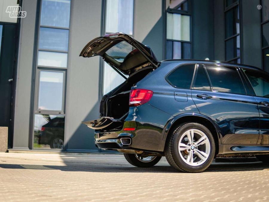 Black BMW X5 2018 in Marijampole, with an engine capacity of 3.00 L and mileage of 200 thousand km for 26450 €, photo 16 on AUTOMOTO.COM.LV