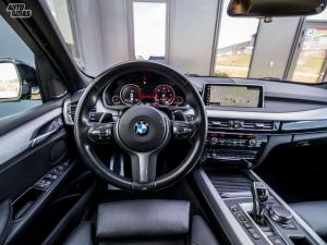 Black BMW X5 2018 in Marijampole, with an engine capacity of 3.00 L and mileage of 200 thousand km for 26450 €, photo 20 on AUTOMOTO.COM.LV