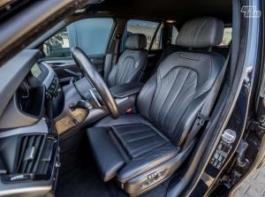 Black BMW X5 2018 in Marijampole, with an engine capacity of 3.00 L and mileage of 200 thousand km for 26450 €, photo 26 on AUTOMOTO.COM.LV