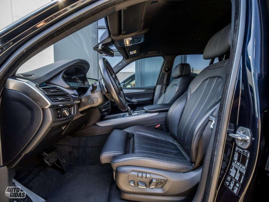 Black BMW X5 2018 in Marijampole, with an engine capacity of 3.00 L and mileage of 200 thousand km for 26450 €, photo 27 on AUTOMOTO.COM.LV