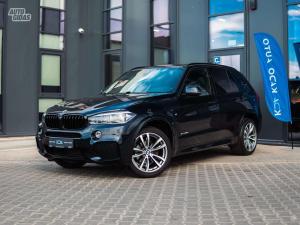 Black BMW X5 2018 in Marijampole, with an engine capacity of 3.00 L and mileage of 298 thousand km for 22750 €, photo 3 on AUTOMOTO.COM.LV