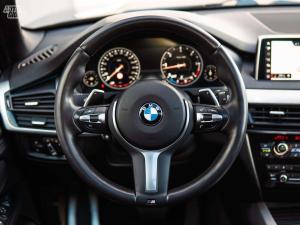Black BMW X5 2018 in Marijampole, with an engine capacity of 3.00 L and mileage of 298 thousand km for 22750 €, photo 19 on AUTOMOTO.COM.LV