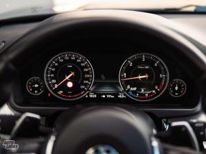 Black BMW X5 2018 in Marijampole, with an engine capacity of 3.00 L and mileage of 298 thousand km for 22750 €, photo 26 on AUTOMOTO.COM.LV
