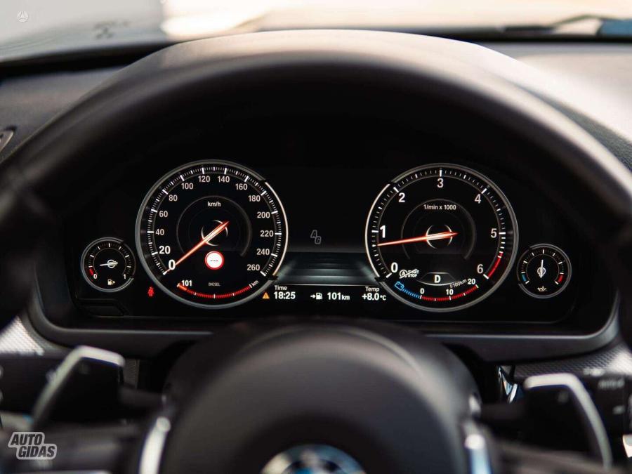 Black BMW X5 2018 in Marijampole, with an engine capacity of 3.00 L and mileage of 298 thousand km for 22750 €, photo 26 on AUTOMOTO.COM.LV