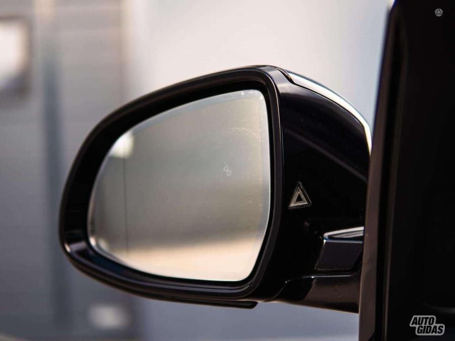 Black BMW X5 2018 in Marijampole, with an engine capacity of 3.00 L and mileage of 298 thousand km for 22750 €, photo 29 on AUTOMOTO.COM.LV