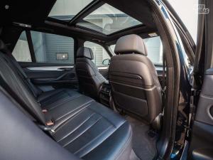 Black BMW X5 2018 in Marijampole, with an engine capacity of 3.00 L and mileage of 298 thousand km for 22750 €, photo 36 on AUTOMOTO.COM.LV