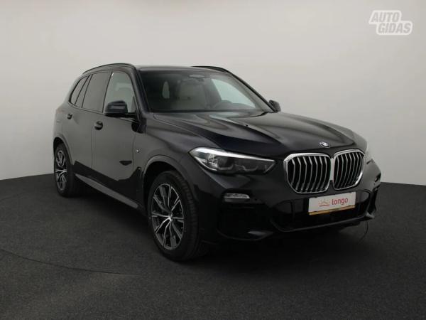 Black BMW X5 2018 in Vilnius, with an engine capacity of 3.00 L and mileage of 158 thousand km for 41499 €, photo 10 on AUTOMOTO.COM.LV