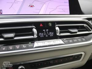 Melns BMW X5 2018 Viļņa, ar dzinēja tilpumu 3.00 L un nobraukumu 158 tūkst. km par 41899 €, foto 21 vietnē AUTOMOTO.COM.LV