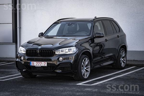 Black BMW X5 2018 in Riga, with an engine capacity of 3.00 L and mileage of 197 thousand km for 22500 €, photo 1 on AUTOMOTO.COM.LV