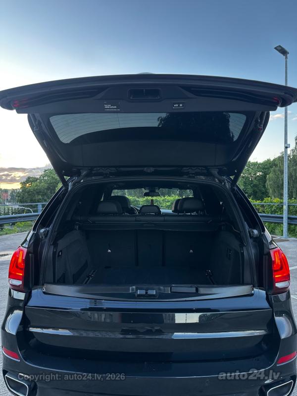 Melns BMW X5 2018 Tallina, ar dzinēja tilpumu 3.00 L un nobraukumu 175 tūkst. km par 33000 €, foto 9 vietnē AUTOMOTO.COM.LV