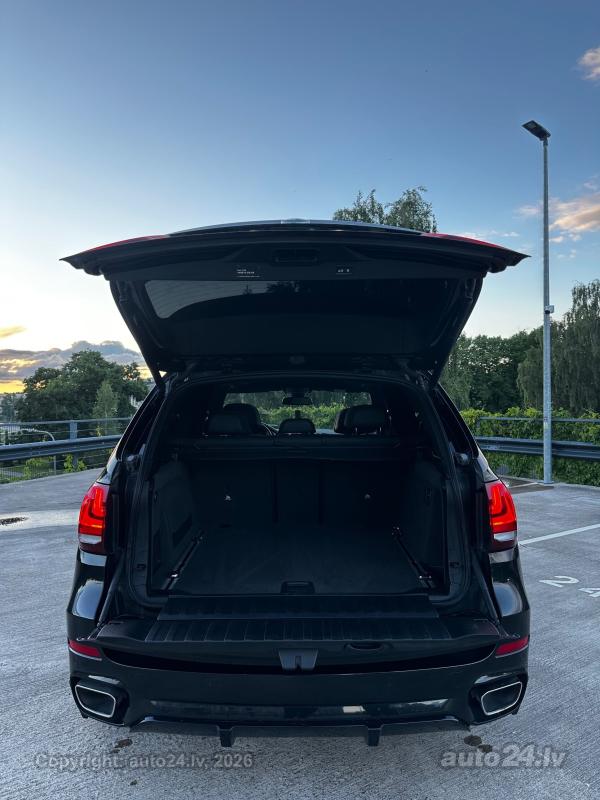 Melns BMW X5 2018 Tallina, ar dzinēja tilpumu 3.00 L un nobraukumu 175 tūkst. km par 33000 €, foto 10 vietnē AUTOMOTO.COM.LV