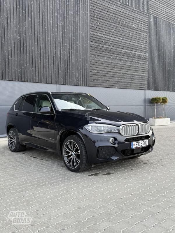 Melns BMW X5 2018 Šauļi, ar dzinēja tilpumu 2.00 L un nobraukumu 141 tūkst. km par 28399 €, foto 10 vietnē AUTOMOTO.COM.LV