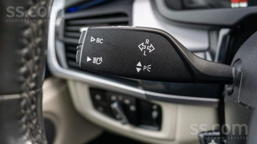 Black BMW X5 2018 in Riga, with an engine capacity of 2.00 L and mileage of 225 thousand km for 22990 €, photo 24 on AUTOMOTO.COM.LV