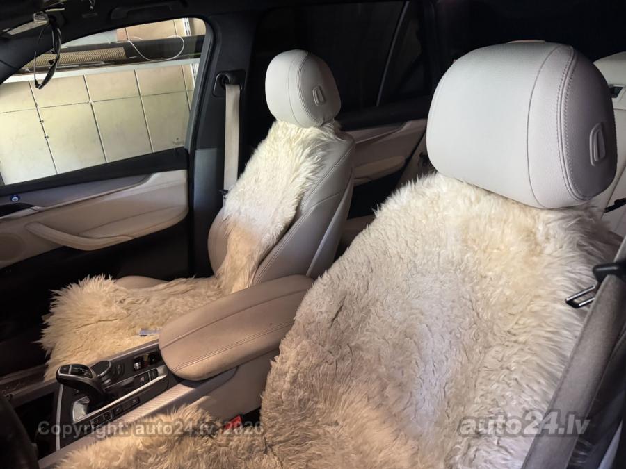 Melns BMW X5 2018 Tallina, ar dzinēja tilpumu 3.00 L un nobraukumu 53 tūkst. km par 34000 €, foto 5 vietnē AUTOMOTO.COM.LV
