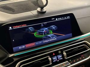 Black BMW X5 2018 in Marijampole, with an engine capacity of 2.99 L and mileage of 320 thousand km for 34650 €, photo 7 on AUTOMOTO.COM.LV