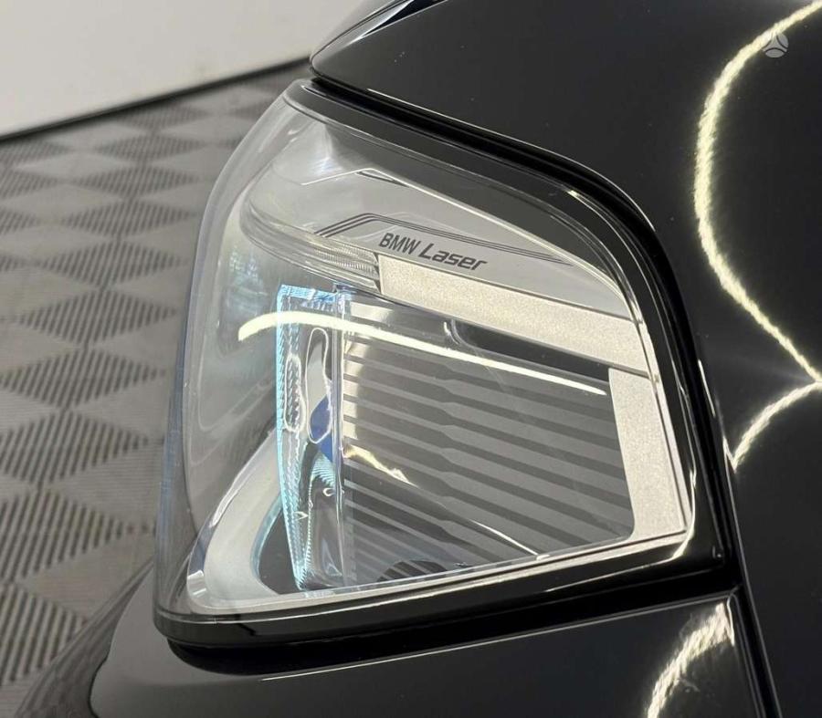 Black BMW X5 2018 in Marijampole, with an engine capacity of 2.99 L and mileage of 320 thousand km for 34650 €, photo 11 on AUTOMOTO.COM.LV