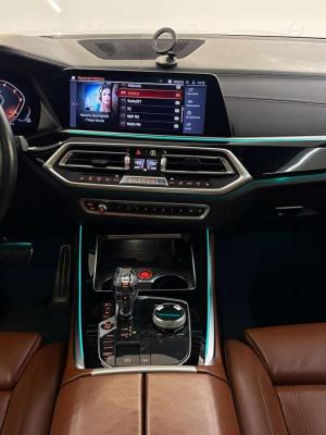 Black BMW X5 2018 in Marijampole, with an engine capacity of 2.99 L and mileage of 320 thousand km for 34650 €, photo 28 on AUTOMOTO.COM.LV