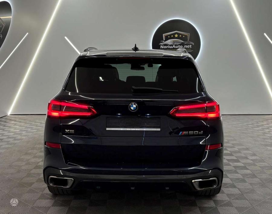 Black BMW X5 2018 in Marijampole, with an engine capacity of 2.99 L and mileage of 320 thousand km for 34650 €, photo 36 on AUTOMOTO.COM.LV