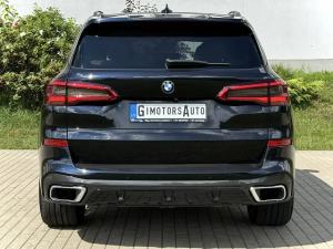 Black BMW X5 2018 in Riga, with an engine capacity of 3.00 L and mileage of 130 thousand km for 45900 €, photo 7 on AUTOMOTO.COM.LV