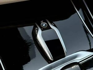 Black BMW X5 2018 in Riga, with an engine capacity of 3.00 L and mileage of 130 thousand km for 45900 €, photo 12 on AUTOMOTO.COM.LV