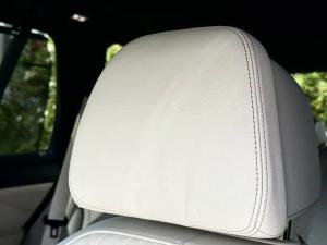 Black BMW X5 2018 in Riga, with an engine capacity of 3.00 L and mileage of 130 thousand km for 45900 €, photo 16 on AUTOMOTO.COM.LV