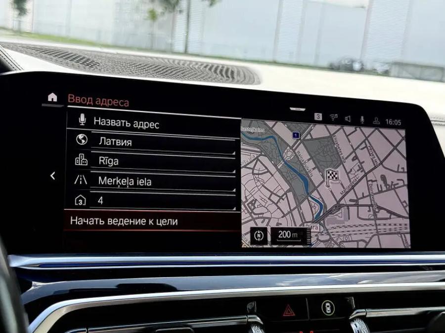 Black BMW X5 2018 in Riga, with an engine capacity of 3.00 L and mileage of 130 thousand km for 45900 €, photo 36 on AUTOMOTO.COM.LV