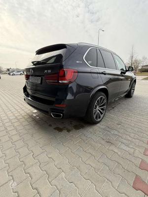 Melns BMW X5 2018 Šauļi, ar dzinēja tilpumu 2.00 L un nobraukumu 142 tūkst. km par 27900 €, foto 5 vietnē AUTOMOTO.COM.LV