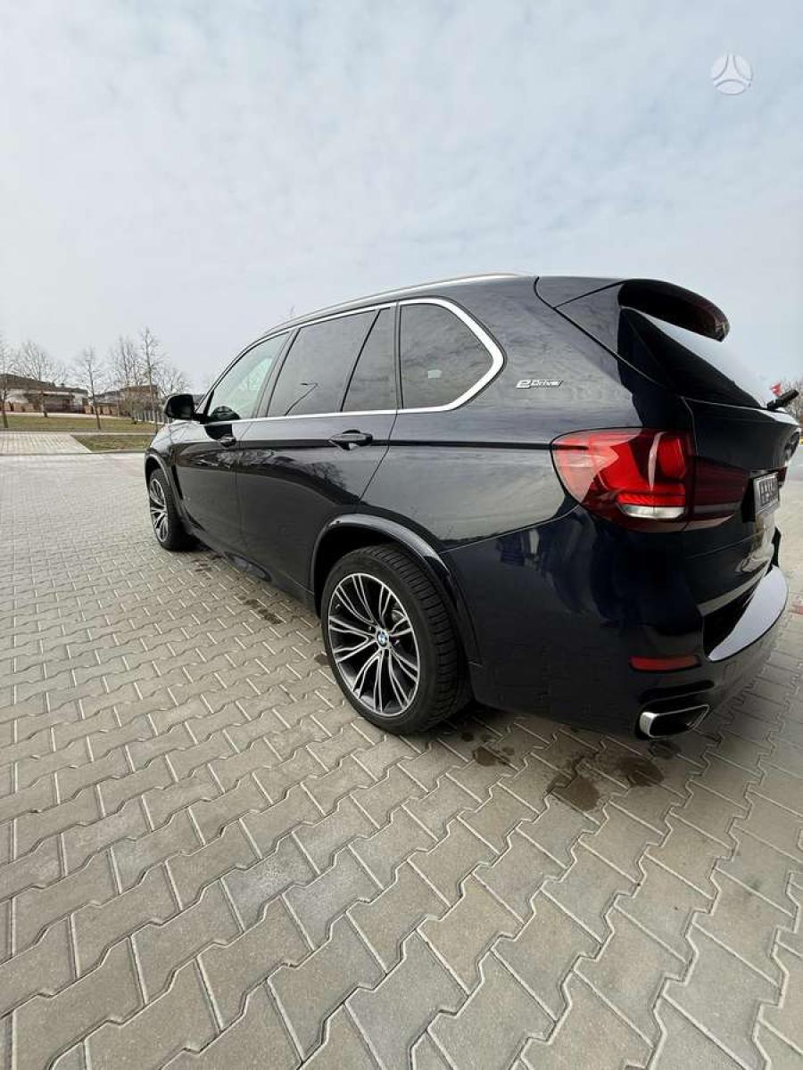 Melns BMW X5 2018 Šauļi, ar dzinēja tilpumu 2.00 L un nobraukumu 142 tūkst. km par 27900 €, foto 6 vietnē AUTOMOTO.COM.LV