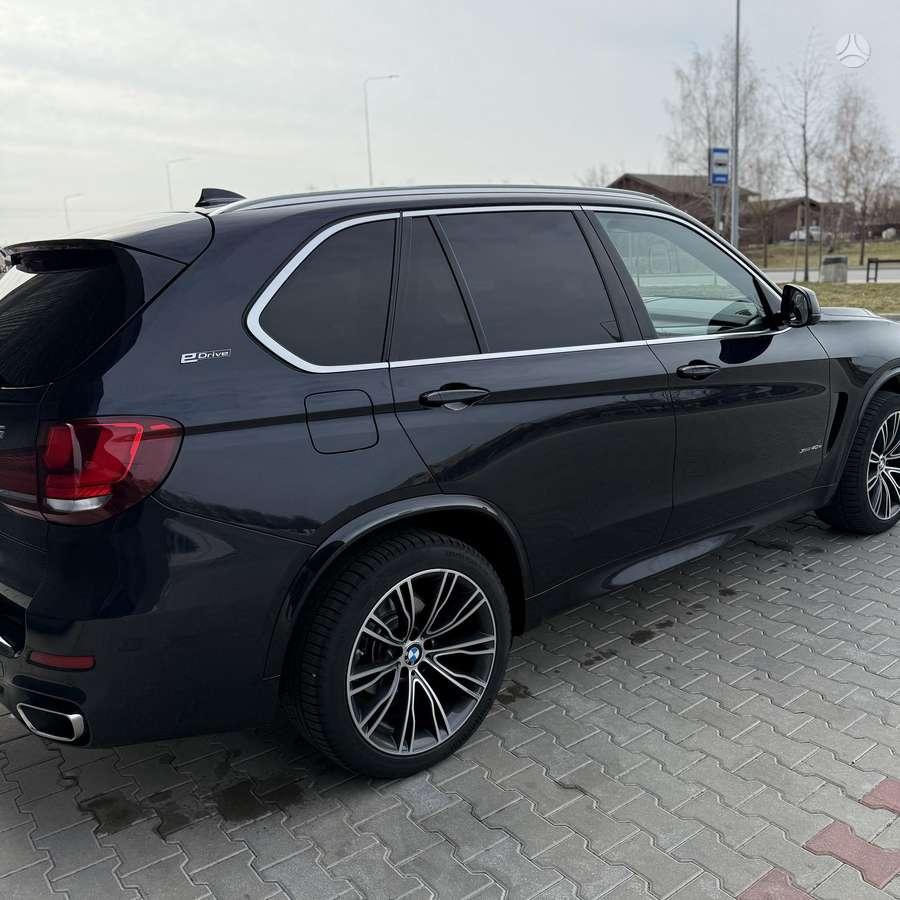Melns BMW X5 2018 Šauļi, ar dzinēja tilpumu 2.00 L un nobraukumu 142 tūkst. km par 27900 €, foto 10 vietnē AUTOMOTO.COM.LV