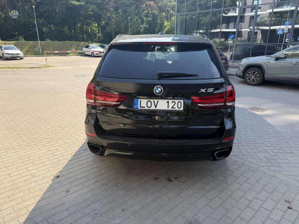 Melns BMW X5 2018 Viļņa, ar dzinēja tilpumu 2.98 L un nobraukumu 111 tūkst. km par 26200 €, foto 5 vietnē AUTOMOTO.COM.LV