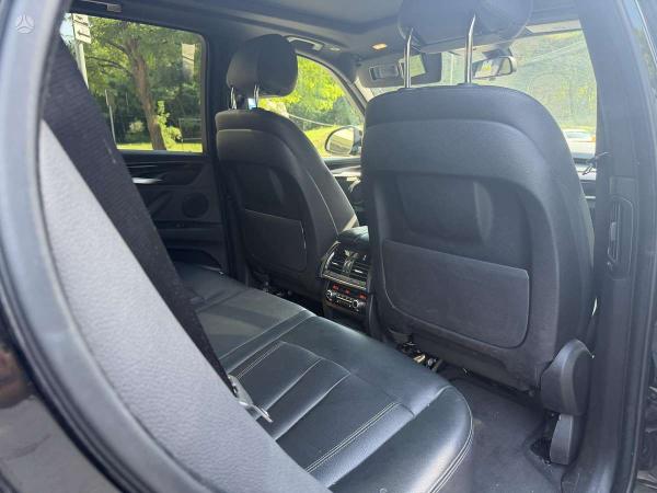 Melns BMW X5 2018 Viļņa, ar dzinēja tilpumu 2.98 L un nobraukumu 111 tūkst. km par 26200 €, foto 8 vietnē AUTOMOTO.COM.LV