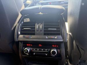 Melns BMW X5 2018 Viļņa, ar dzinēja tilpumu 2.98 L un nobraukumu 111 tūkst. km par 26200 €, foto 10 vietnē AUTOMOTO.COM.LV