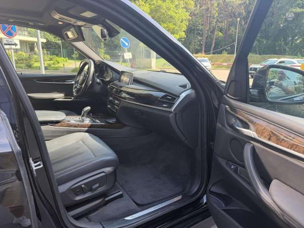 Melns BMW X5 2018 Viļņa, ar dzinēja tilpumu 2.98 L un nobraukumu 111 tūkst. km par 26200 €, foto 10 vietnē AUTOMOTO.COM.LV