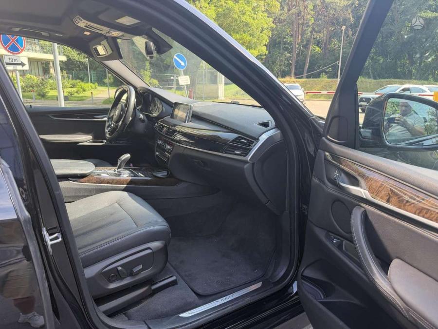 Melns BMW X5 2018 Viļņa, ar dzinēja tilpumu 2.98 L un nobraukumu 111 tūkst. km par 26200 €, foto 11 vietnē AUTOMOTO.COM.LV