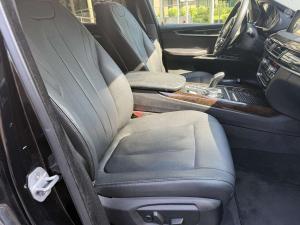 Melns BMW X5 2018 Viļņa, ar dzinēja tilpumu 2.98 L un nobraukumu 111 tūkst. km par 26200 €, foto 12 vietnē AUTOMOTO.COM.LV
