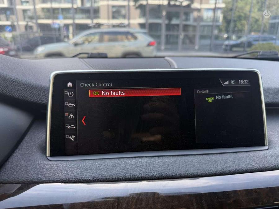 Melns BMW X5 2018 Viļņa, ar dzinēja tilpumu 2.98 L un nobraukumu 111 tūkst. km par 26200 €, foto 17 vietnē AUTOMOTO.COM.LV