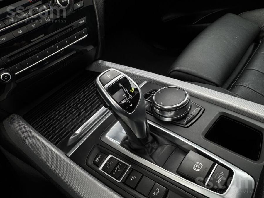 Melns BMW X5 2018 Valmiera, ar dzinēja tilpumu 2.00 L un nobraukumu 196 tūkst. km par 23900 €, foto 16 vietnē AUTOMOTO.COM.LV