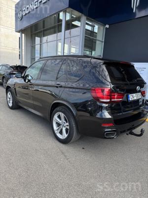 Melns BMW X5 2018 Rīga, ar dzinēja tilpumu 3.00 L un nobraukumu 177 tūkst. km par 24490 €, foto 8 vietnē AUTOMOTO.COM.LV