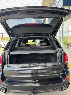 Melns BMW X5 2018 Rīga, ar dzinēja tilpumu 3.00 L un nobraukumu 177 tūkst. km par 24490 €, foto 9 vietnē AUTOMOTO.COM.LV