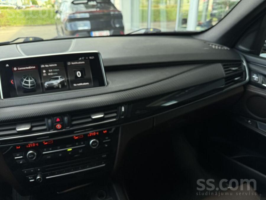 Melns BMW X5 2018 Rīga, ar dzinēja tilpumu 3.00 L un nobraukumu 177 tūkst. km par 24490 €, foto 18 vietnē AUTOMOTO.COM.LV