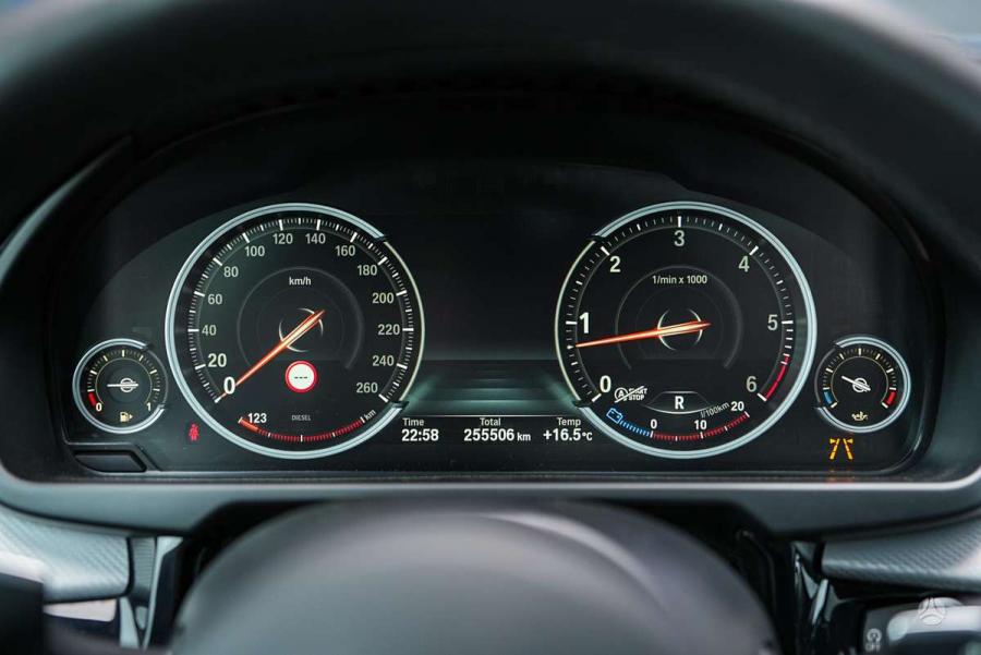 Melns BMW X5 2018 Kauņa, ar dzinēja tilpumu 2.99 L un nobraukumu 256 tūkst. km par 26450 €, foto 27 vietnē AUTOMOTO.COM.LV