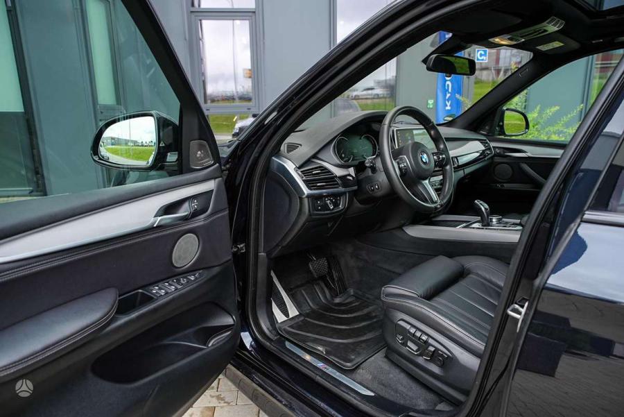 Melns BMW X5 2018 Kauņa, ar dzinēja tilpumu 2.99 L un nobraukumu 256 tūkst. km par 26450 €, foto 29 vietnē AUTOMOTO.COM.LV