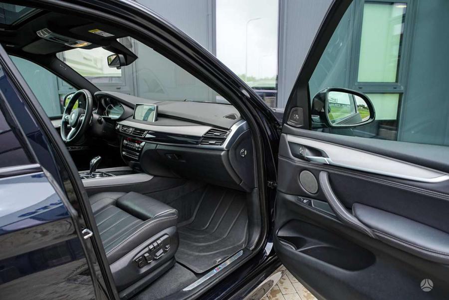 Melns BMW X5 2018 Kauņa, ar dzinēja tilpumu 2.99 L un nobraukumu 256 tūkst. km par 26450 €, foto 42 vietnē AUTOMOTO.COM.LV