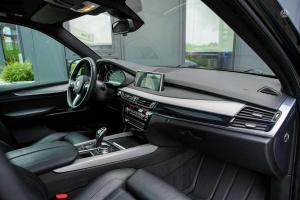 Melns BMW X5 2018 Kauņa, ar dzinēja tilpumu 2.99 L un nobraukumu 256 tūkst. km par 26450 €, foto 43 vietnē AUTOMOTO.COM.LV