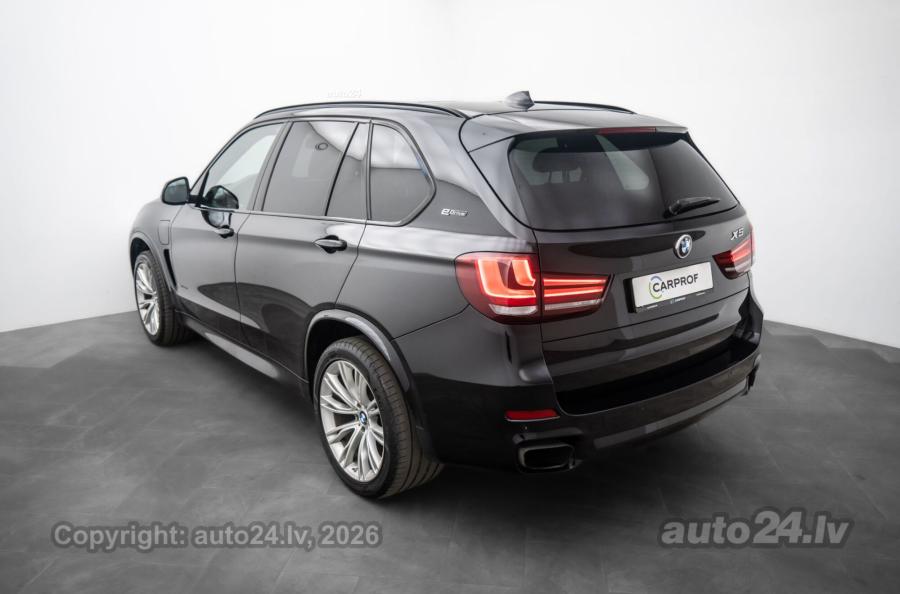 Black BMW X5 2018 in Tallinn, with an engine capacity of 2.00 L and mileage of 193 thousand km for 20999 €, photo 8 on AUTOMOTO.COM.LV