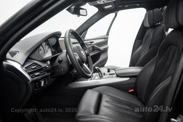 Black BMW X5 2018 in Tallinn, with an engine capacity of 2.00 L and mileage of 193 thousand km for 20999 €, photo 8 on AUTOMOTO.COM.LV