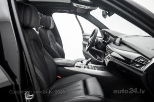 Black BMW X5 2018 in Tallinn, with an engine capacity of 2.00 L and mileage of 193 thousand km for 20999 €, photo 12 on AUTOMOTO.COM.LV